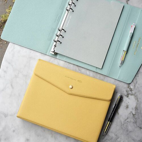 MochiThings: Classy 6 Ring A5 Binder Clutch