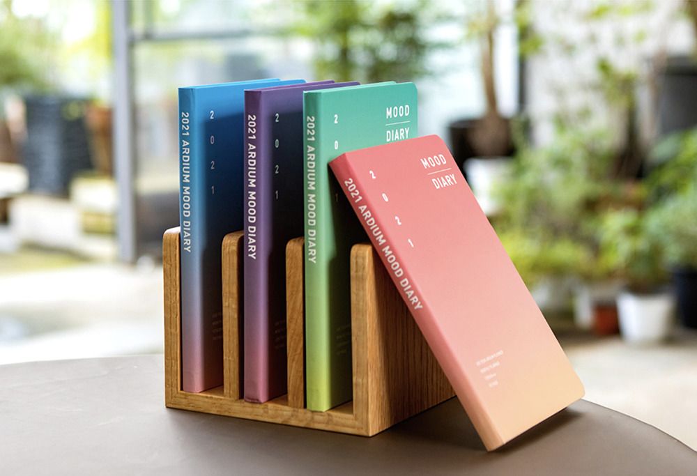 MochiThings: 2021 Gradient Mood Monthly Diary