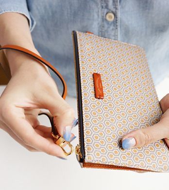 MochiThings: Slim Leather Travel Pouch