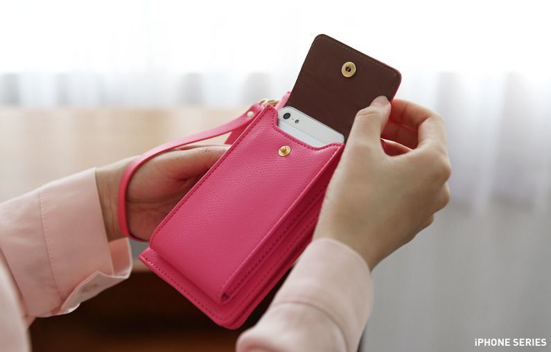 MochiThings: Classy Galaxy Smartphone Wallet