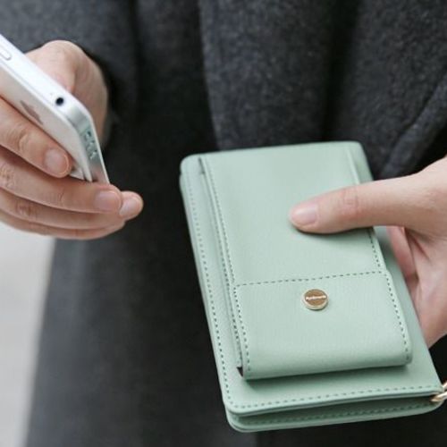 MochiThings: Classy Galaxy Smartphone Wallet