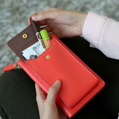 MochiThings: Classy Galaxy Smartphone Wallet