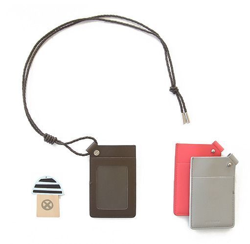 MochiThings: Life Studio Leather Slim Card Case & Strap