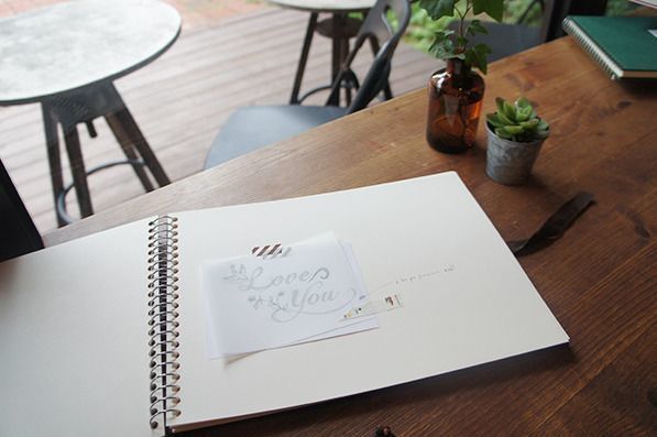 MochiThings: Large Brown Scrapbook