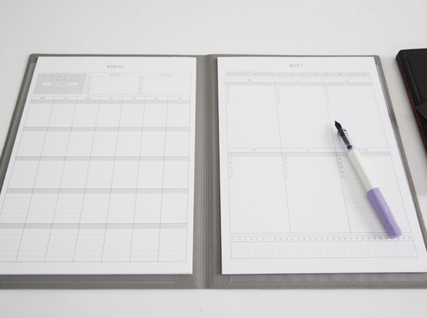 MochiThings: Monthly & Weekly A4 Monthly Planner Sheets