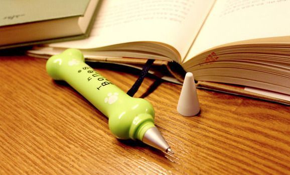 MochiThings: Doggy Bone Pen