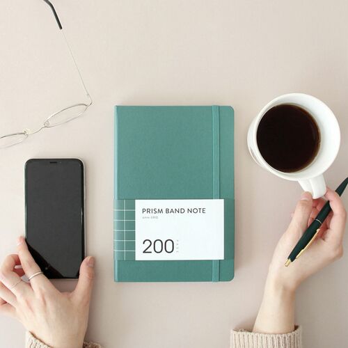 MochiThings: Prism 200p Hardcover Band Grid Notebook