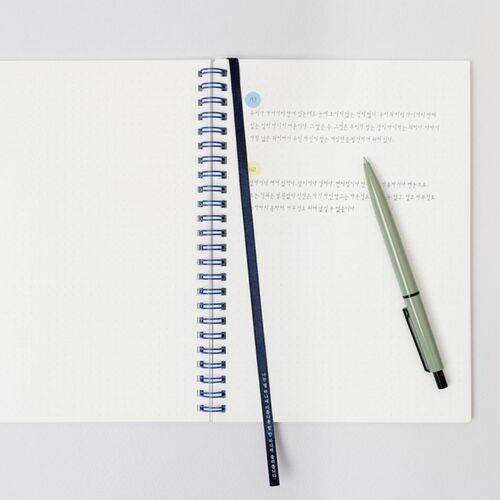 MochiThings: Literature Magnetic Bookmark String