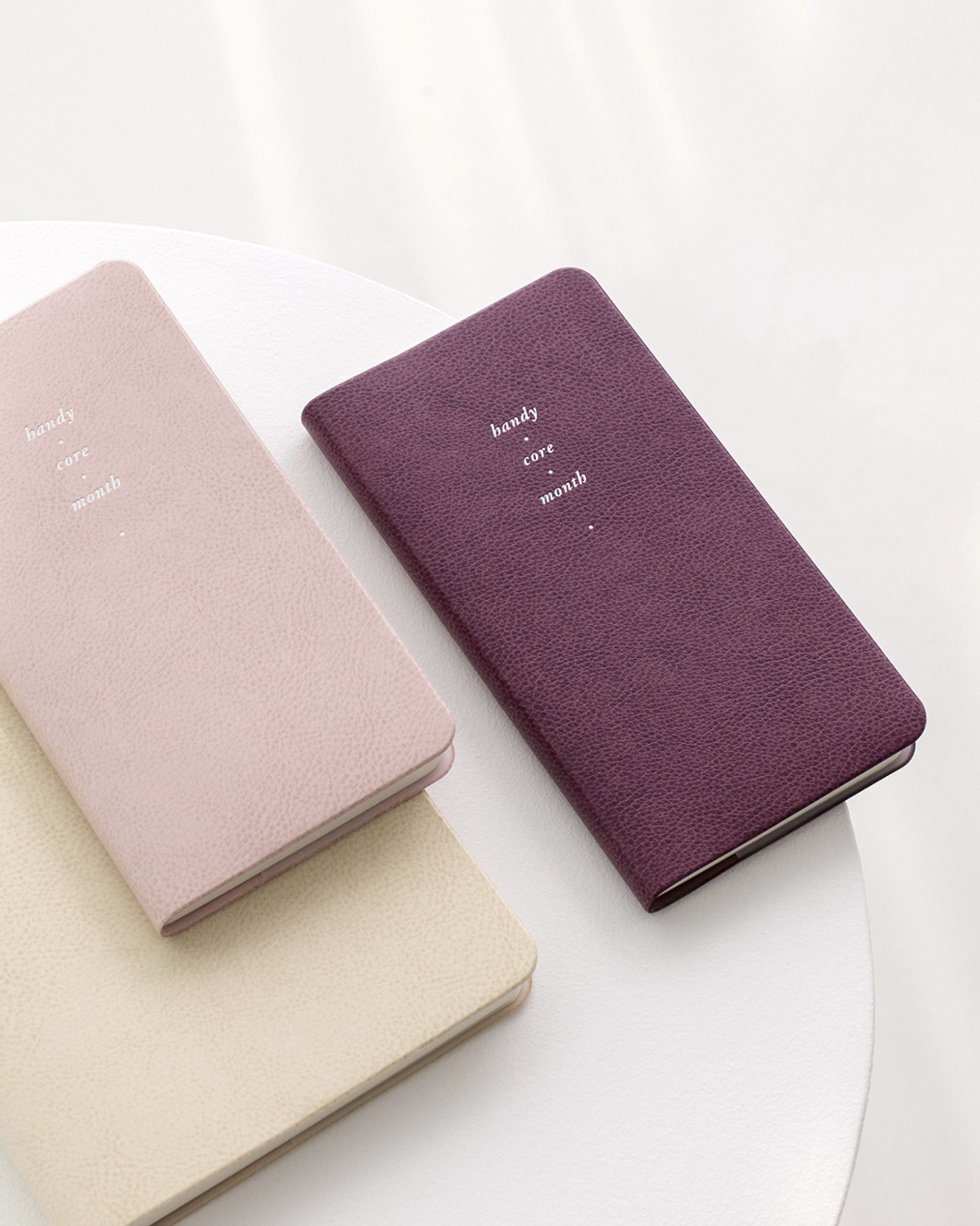MochiThings: 2023 Slim & Handy Monthly Planner