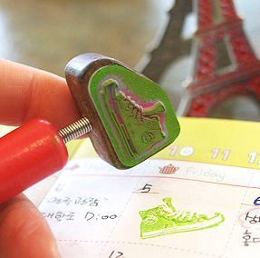 MochiThings: Vintage Camera Stamp Pen
