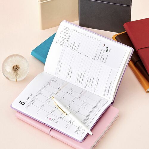 MochiThings: 2023 My Diary Monthly Planner