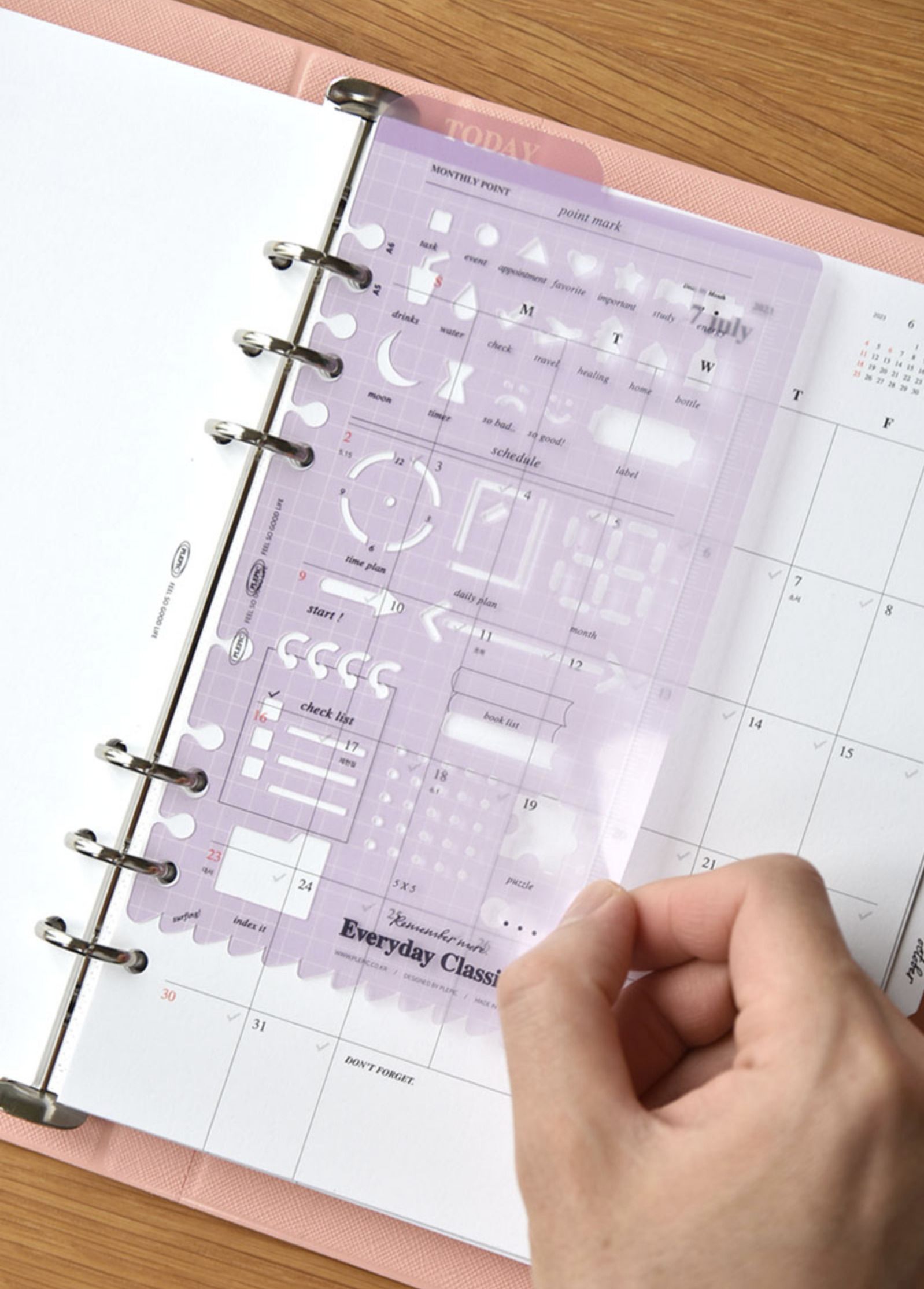 MochiThings: Cutout 6 Ring A5 & A6 Bookmark Ruler