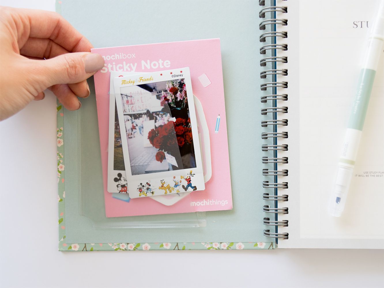 MochiThings: Pocket Sticker Collection