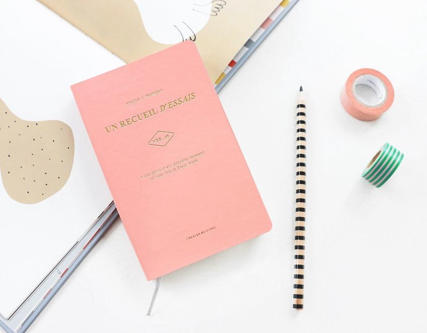 MochiThings: Mini Essay Notebook