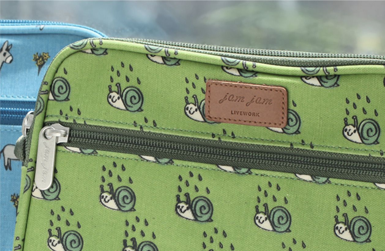 MochiThings: JAM JAM Messenger Bag
