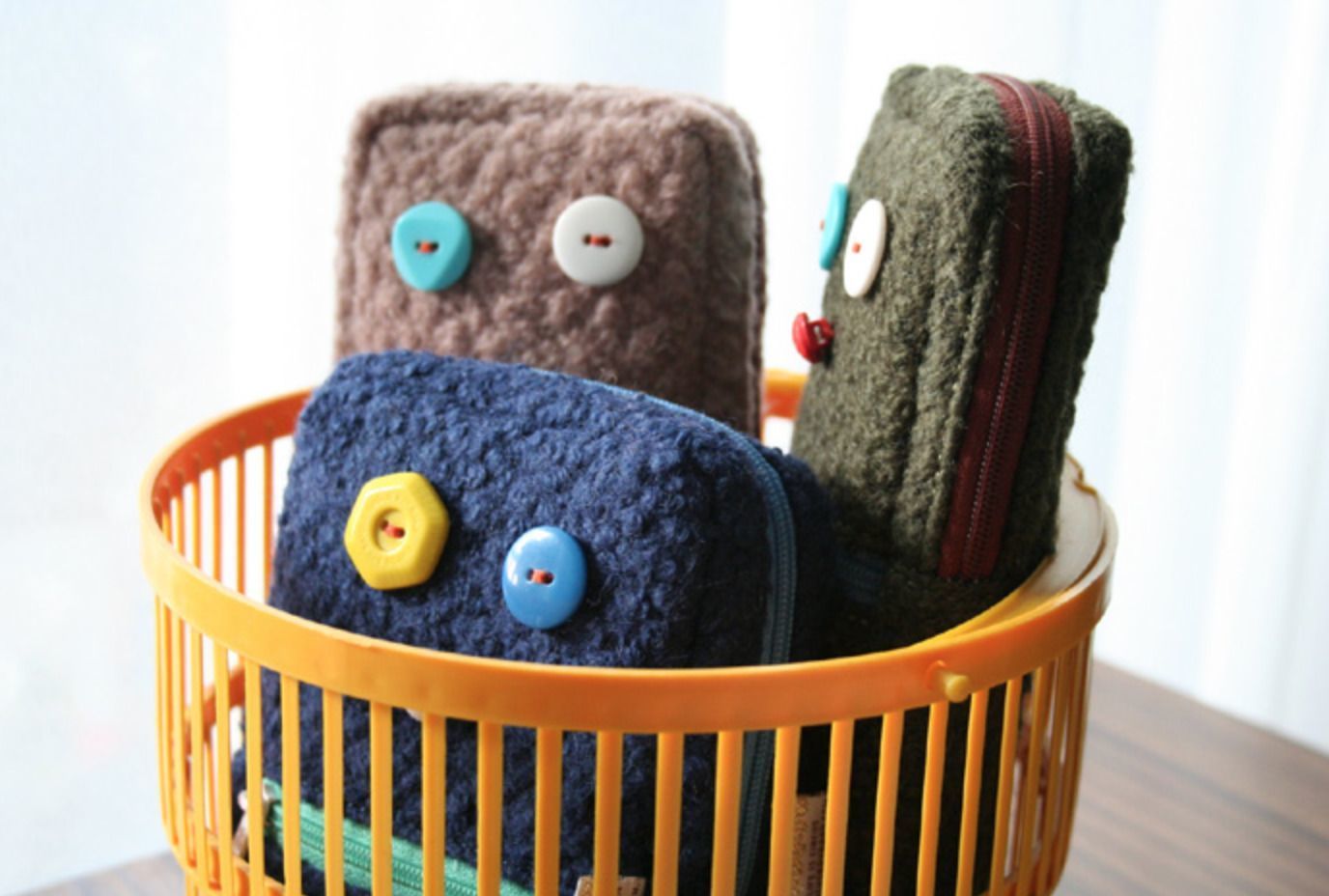 MochiThings: Button Face Pouch