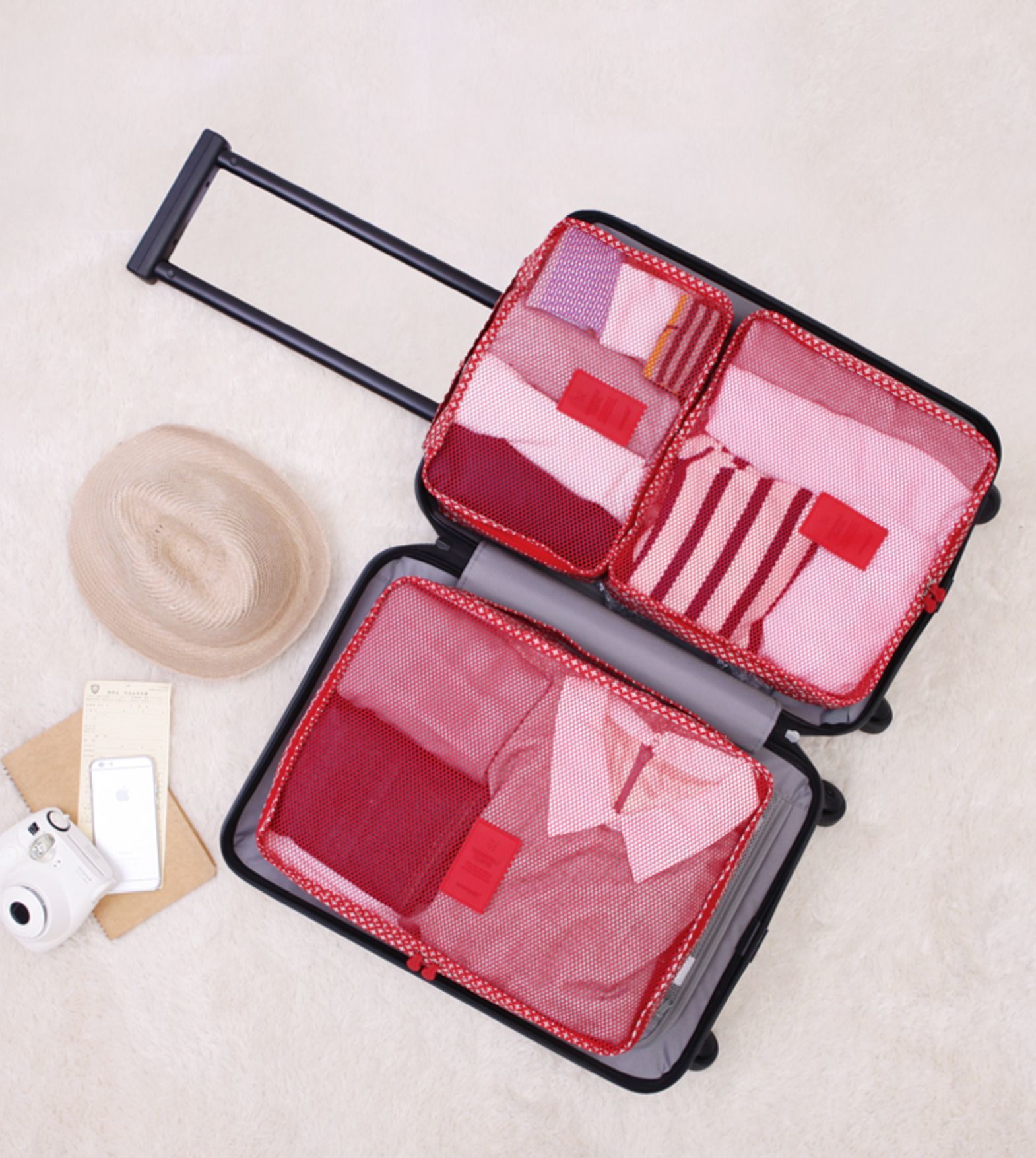 MochiThings: Small Pattern Luggage Bag