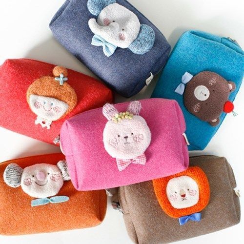 MochiThings: Small MOMO Felt Pouch