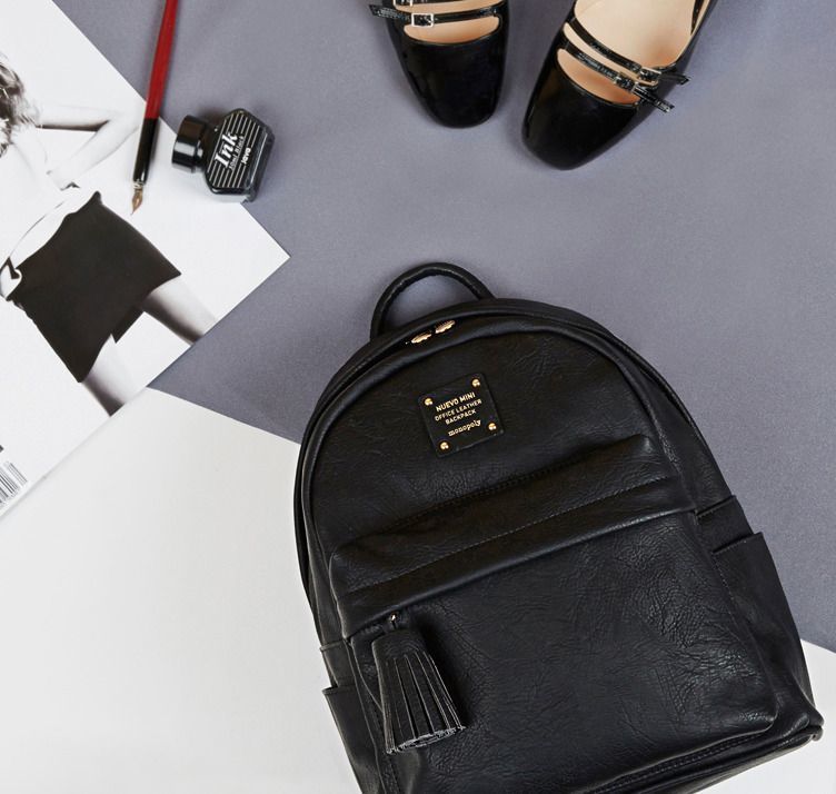 MochiThings: Nuevo Mini Office Leather Backpack