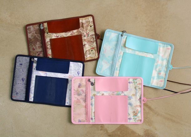 MochiThings: World Map Roll Pen Case