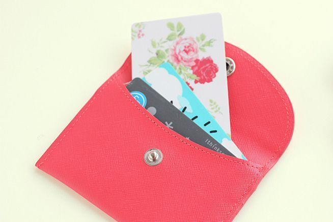 MochiThings: SOM SOM Slim Card Case
