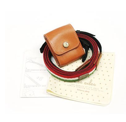 MochiThings: Italian Flag Pattern Camera Strap