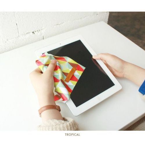 MochiThings: Colorful Candy Screen Cloth