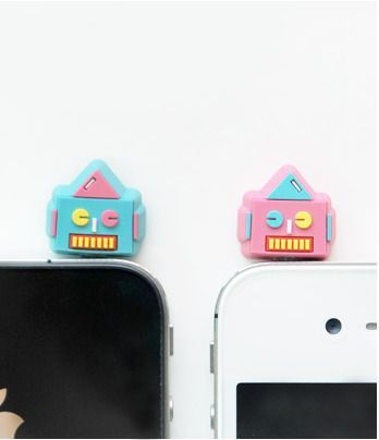MochiThings: Robot Couple Earphone Cap