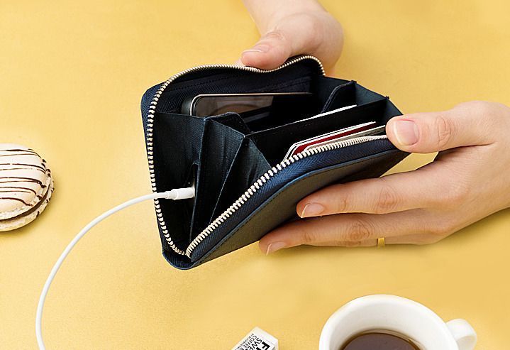 MochiThings: Ardium Smartphone Zipper Wallet