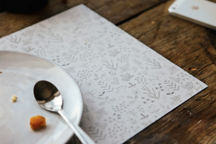 MochiThings: 8pcs Pattern Paper Table Mat Set