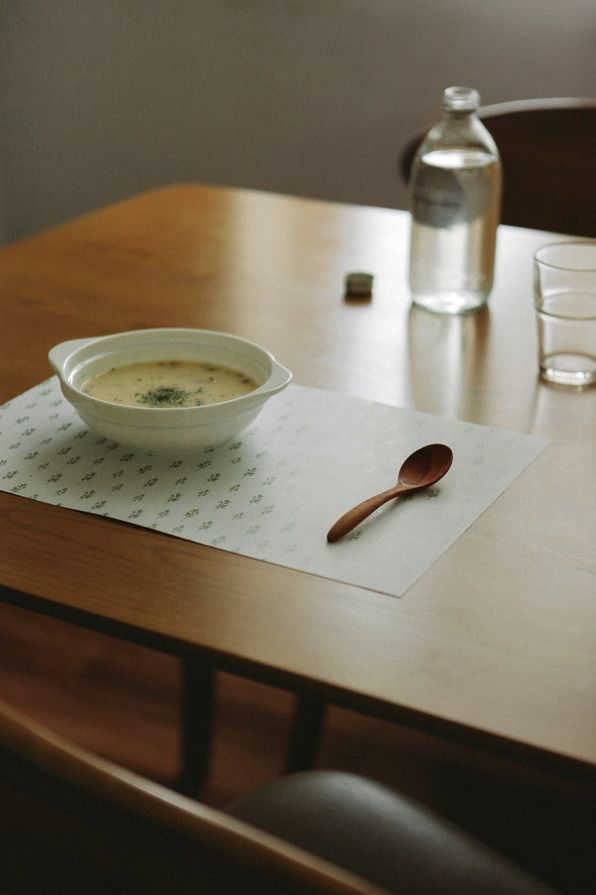 MochiThings: 8pcs Pattern Paper Table Mat Set