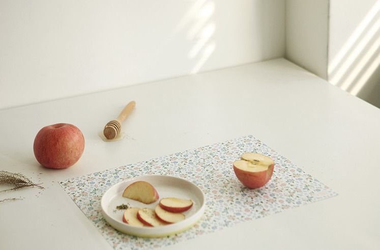 MochiThings: 8pcs Pattern Paper Table Mat Set