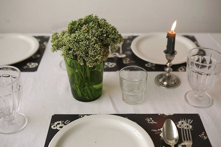 MochiThings: 8pcs Pattern Paper Table Mat Set
