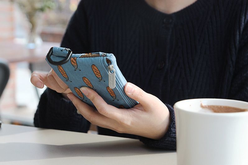 MochiThings: Mobile Pouch