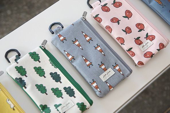 MochiThings: Mobile Pouch