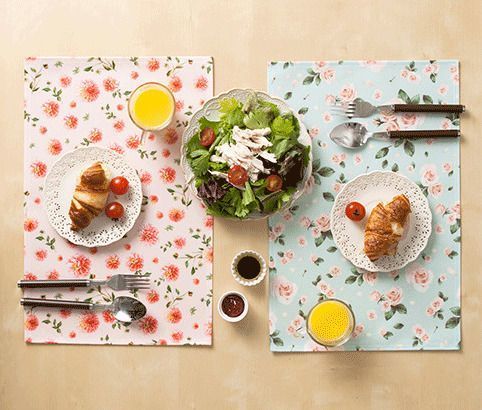 MochiThings: Floral Table Mat