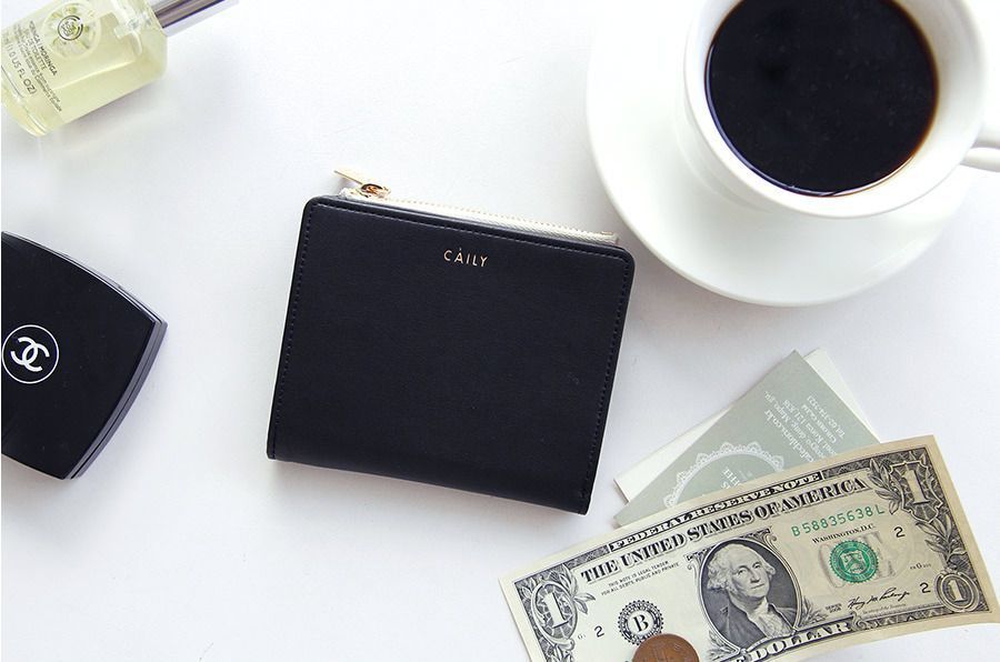 MochiThings: Caily Leather Wallet