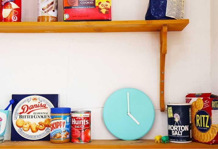 MochiThings: Leather Color Pop Clock