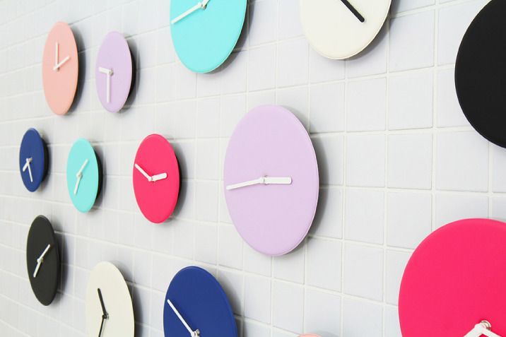 MochiThings: Leather Color Pop Clock