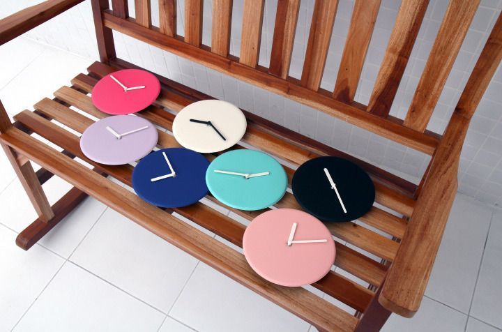 MochiThings: Leather Color Pop Clock