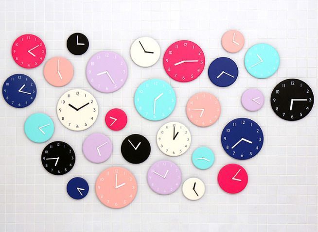 MochiThings: Leather Color Pop Clock