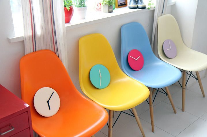 MochiThings: Leather Color Pop Clock
