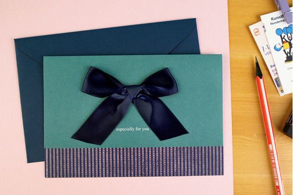 MochiThings: Navy Ribbon Card