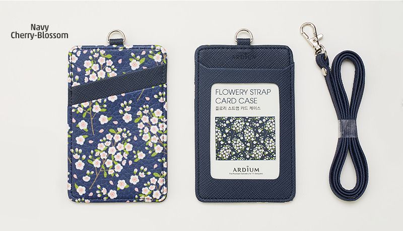 MochiThings: Flowery Strap Card Case