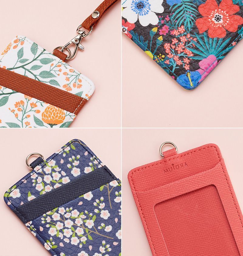 MochiThings: Flowery Strap Card Case