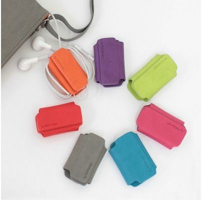 MochiThings: Leather Earphone Winder