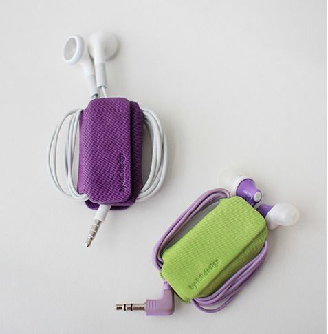 MochiThings: Leather Earphone Winder