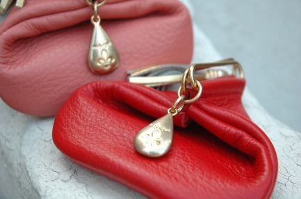 MochiThings: Genuine Leather Drop Pouch