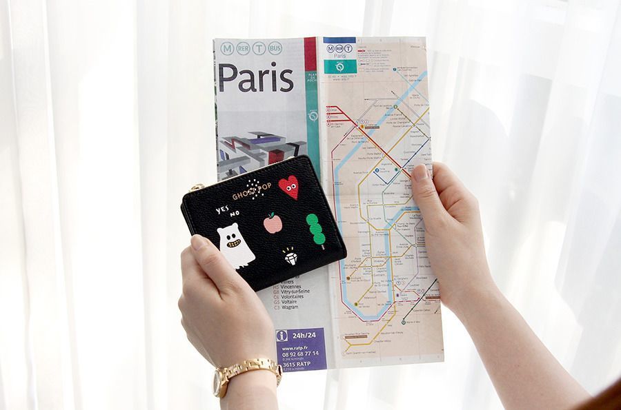 MochiThings: Ghost Pop Slim Zipper Wallet