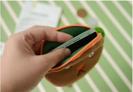 MochiThings: Fluffy Animal Round Pocket